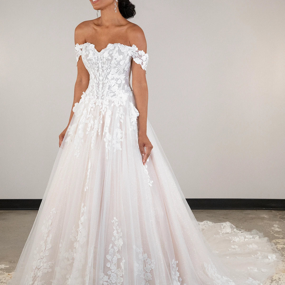 Essence of Australia | D4106 | Moderne Bridal, Cork – The Moderne Bridal